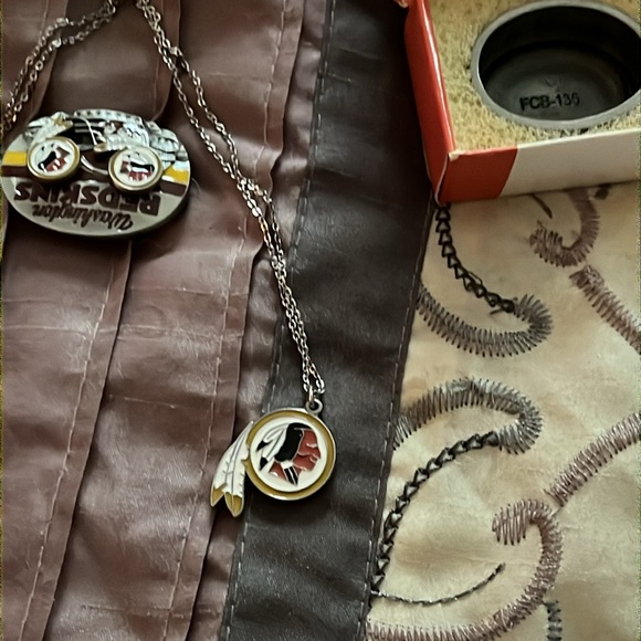 NFL | Jewelry | Nwt Vintage Nfl Washington Redskins Metal Trinket Box ...